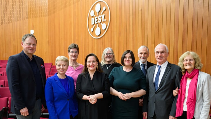 Feier zum Wechsel an der Spitze des DESY-Direktoriums : Newsroom ...